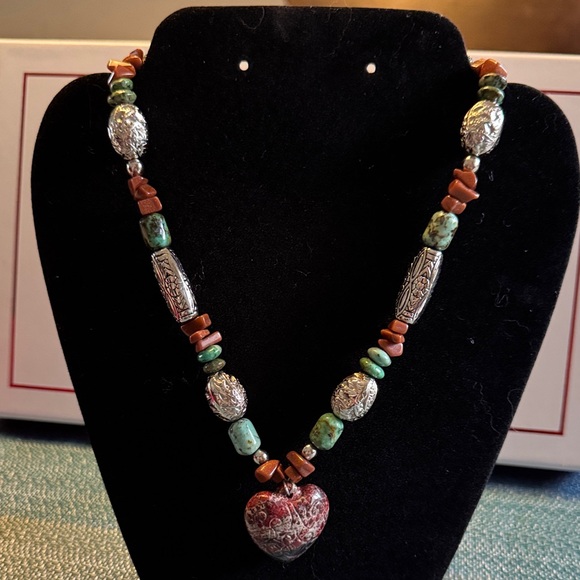 Jewelry | Handcrafted Vintage Silver And Green Heart Necklace 16 Inches ...